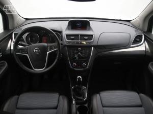 Белый Опель Mokka 2016 в Вильнюс, объемом двигателя 1.40 л и пробегом 115 тыс. км за 10499 €, фото 3 на AUTOMOTO.COM.LV
