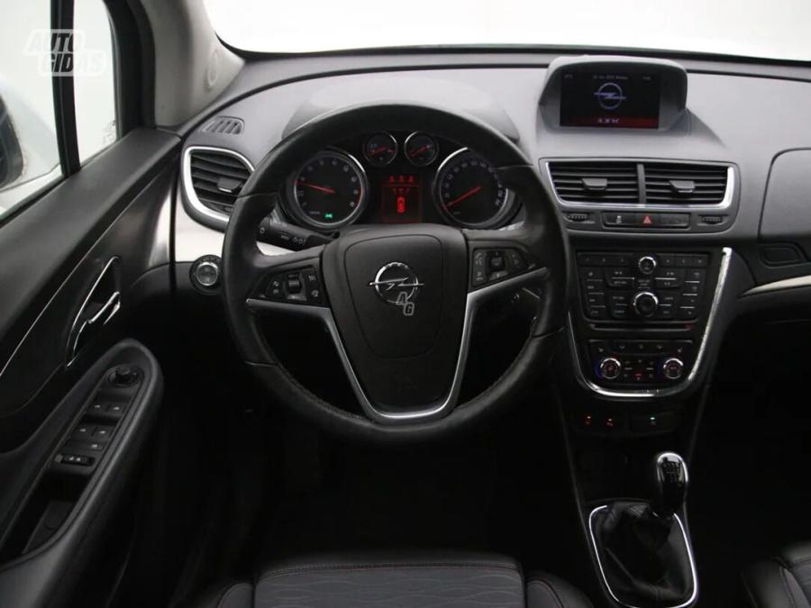 Белый Опель Mokka 2016 в Вильнюс, объемом двигателя 1.40 л и пробегом 115 тыс. км за 10499 €, фото 18 на AUTOMOTO.COM.LV
