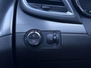 Balts Opel Mokka 2016 Rīga, ar dzinēja tilpumu 1.60 L un nobraukumu 228 tūkst. km par 8550 €, foto 8 vietnē AUTOMOTO.COM.LV
