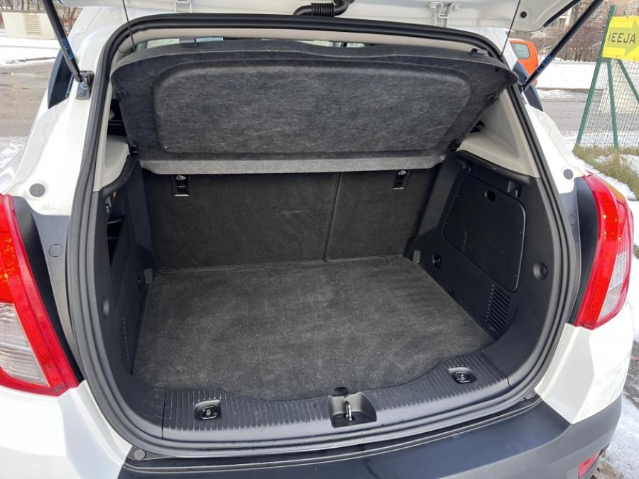 Balts Opel Mokka 2016 Rīga, ar dzinēja tilpumu 1.60 L un nobraukumu 228 tūkst. km par 8550 €, foto 18 vietnē AUTOMOTO.COM.LV