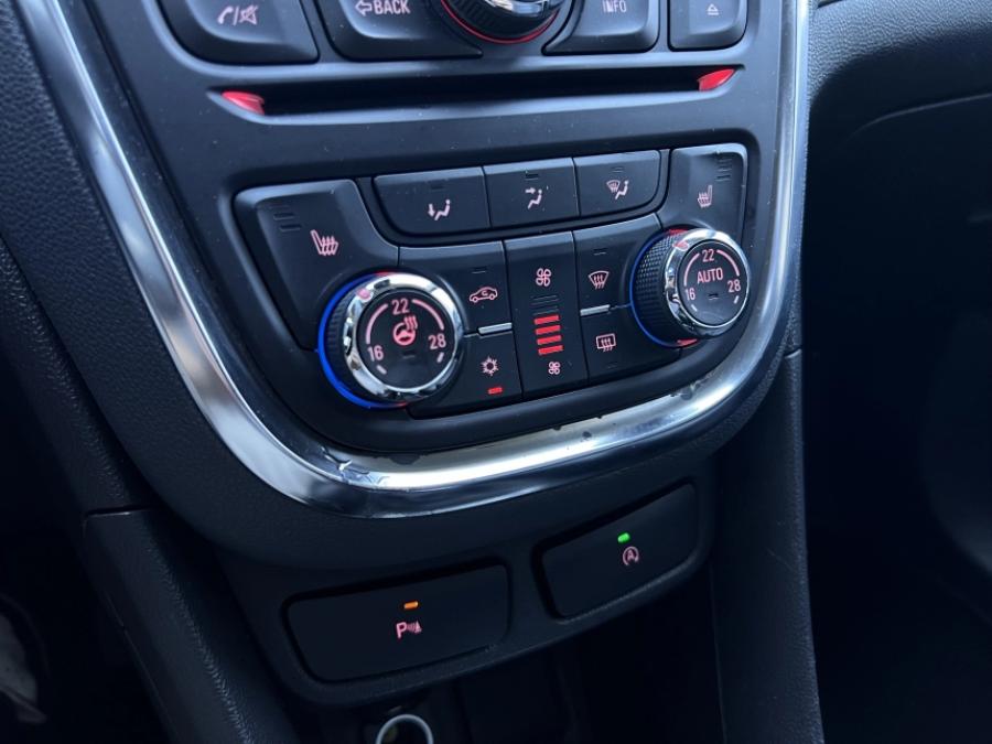 Balts Opel Mokka 2016 Rīga, ar dzinēja tilpumu 1.60 L un nobraukumu 228 tūkst. km par 8550 €, foto 19 vietnē AUTOMOTO.COM.LV