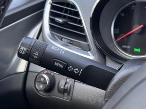 Balts Opel Mokka 2016 Rīga, ar dzinēja tilpumu 1.60 L un nobraukumu 228 tūkst. km par 8550 €, foto 44 vietnē AUTOMOTO.COM.LV