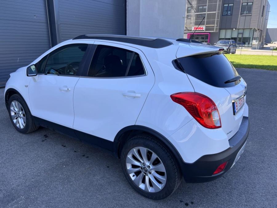 Balts Opel Mokka 2016 Rīga, ar dzinēja tilpumu 1.60 L un nobraukumu 228 tūkst. km par 8550 €, foto 45 vietnē AUTOMOTO.COM.LV