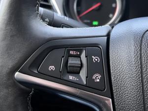 Balts Opel Mokka 2016 Rīga, ar dzinēja tilpumu 1.60 L un nobraukumu 228 tūkst. km par 8550 €, foto 46 vietnē AUTOMOTO.COM.LV