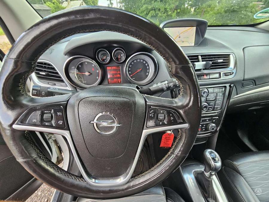 Белый Опель Mokka 2016 в Каунас, объемом двигателя 1.60 л и пробегом 153 тыс. км за 7650 €, фото 32 на AUTOMOTO.COM.LV