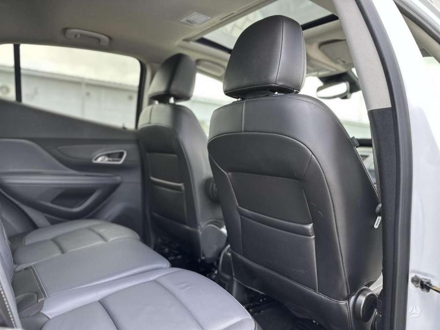 Balts Opel Mokka 2016 Tauragė, ar dzinēja tilpumu 1.36 L un nobraukumu 165 tūkst. km par 6800 €, foto 12 vietnē AUTOMOTO.COM.LV