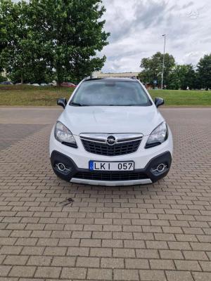 White Opel Mokka 2016 in Jonava, with an engine capacity of 1.60 L and mileage of 207 thousand km for 7299 €, photo  on AUTOMOTO.COM.LV