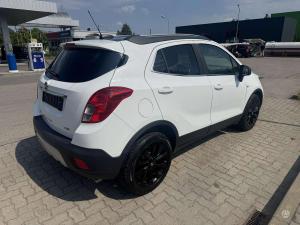 White Opel Mokka 2016 in Kaunas, with an engine capacity of 1.60 L and mileage of 221 thousand km for 6850 €, photo 7 on AUTOMOTO.COM.LV