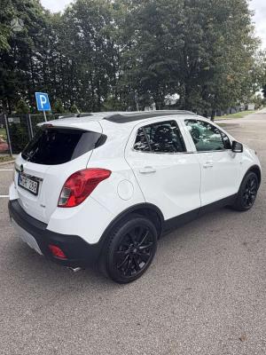 White Opel Mokka 2016 in Klaipeda, with an engine capacity of 0.00 L and mileage of 159 thousand km for 6500 €, photo 4 on AUTOMOTO.COM.LV