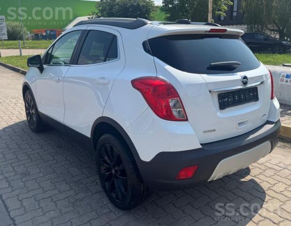 White Opel Mokka 2016 in Jurmala, with an engine capacity of 1.60 L and mileage of 221 thousand km for 7500 €, photo 3 on AUTOMOTO.COM.LV