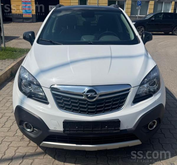 White Opel Mokka 2016 in Jurmala, with an engine capacity of 1.60 L and mileage of 221 thousand km for 7500 €, photo 4 on AUTOMOTO.COM.LV