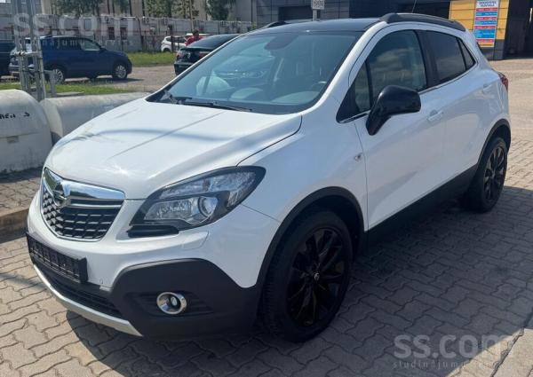 White Opel Mokka 2016 in Jurmala, with an engine capacity of 1.60 L and mileage of 221 thousand km for 7500 €, photo 6 on AUTOMOTO.COM.LV