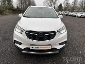 White Opel Mokka 2017 in Riga, with an engine capacity of 1.60 L and mileage of 141 thousand km for 9950 €, photo 5 on AUTOMOTO.COM.LV