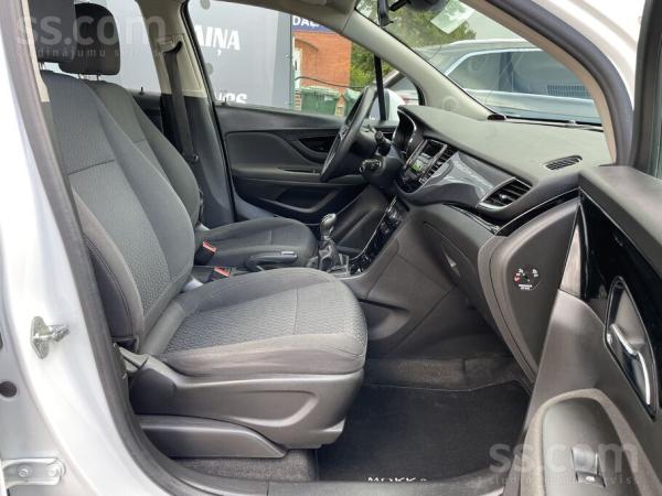 White Opel Mokka 2017 in Talsi, with an engine capacity of 1.60 L and mileage of 192 thousand km for 7600 €, photo 9 on AUTOMOTO.COM.LV