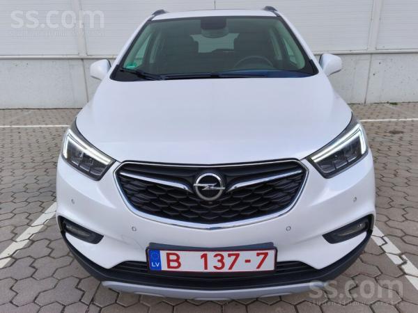 White Opel Mokka 2017 in Riga, with an engine capacity of 1.40 L and mileage of 0 thousand km for 9990 €, photo 2 on AUTOMOTO.COM.LV