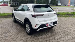 White Opel Mokka 2021 in Riga, with an engine capacity of 1.50 L and mileage of 117 thousand km for 13450 €, photo 4 on AUTOMOTO.COM.LV