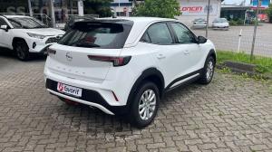 White Opel Mokka 2021 in Riga, with an engine capacity of 1.50 L and mileage of 117 thousand km for 13450 €, photo 5 on AUTOMOTO.COM.LV