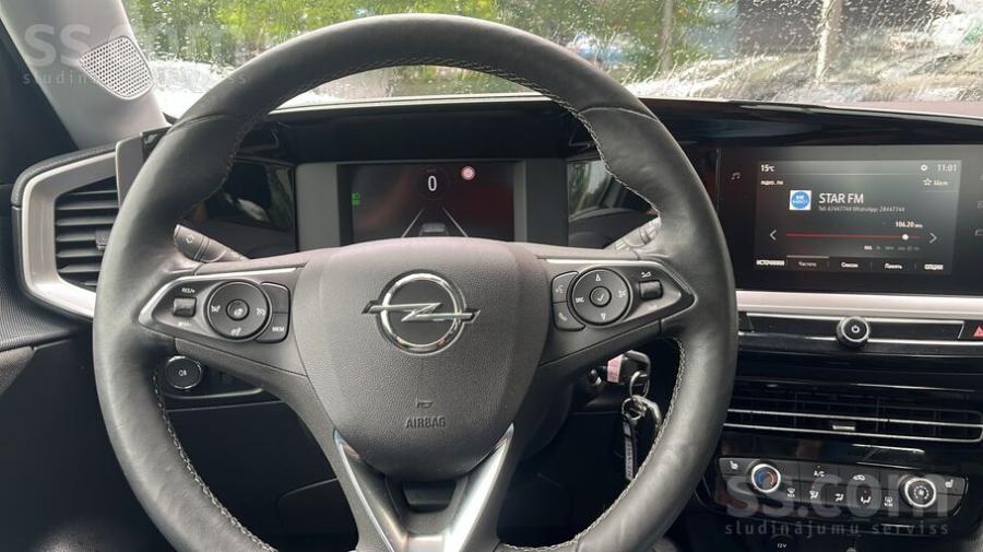 White Opel Mokka 2021 in Riga, with an engine capacity of 1.50 L and mileage of 117 thousand km for 13450 €, photo 9 on AUTOMOTO.COM.LV