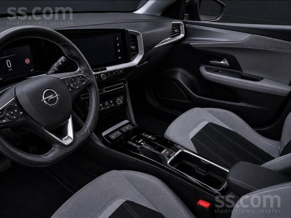 White Opel Mokka 2021 in Riga, with an engine capacity of 1.40 L and mileage of 70 thousand km for 17900 €, photo 3 on AUTOMOTO.COM.LV