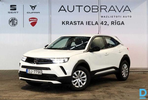 Balts Opel Mokka 2022 Rīga, ar dzinēja tilpumu 1.20 L un nobraukumu 36 tūkst. km par 15990 €, foto 1 vietnē AUTOMOTO.COM.LV