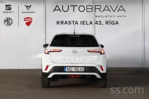White Opel Mokka 2022 in Riga, with an engine capacity of 1.20 L and mileage of 68 thousand km for 15490 €, photo 8 on AUTOMOTO.COM.LV