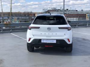 White Opel Mokka 2022 in Riga, with an engine capacity of 0.00 L and mileage of 78 thousand km for 14900 €, photo 10 on AUTOMOTO.COM.LV