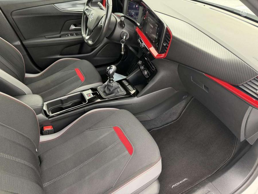 Balts Opel Mokka 2022 Marijampole, ar dzinēja tilpumu 1.20 L un nobraukumu 88 tūkst. km par 14157 €, foto 23 vietnē AUTOMOTO.COM.LV