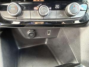 Balts Opel Mokka 2022 Marijampole, ar dzinēja tilpumu 1.20 L un nobraukumu 88 tūkst. km par 14157 €, foto 33 vietnē AUTOMOTO.COM.LV