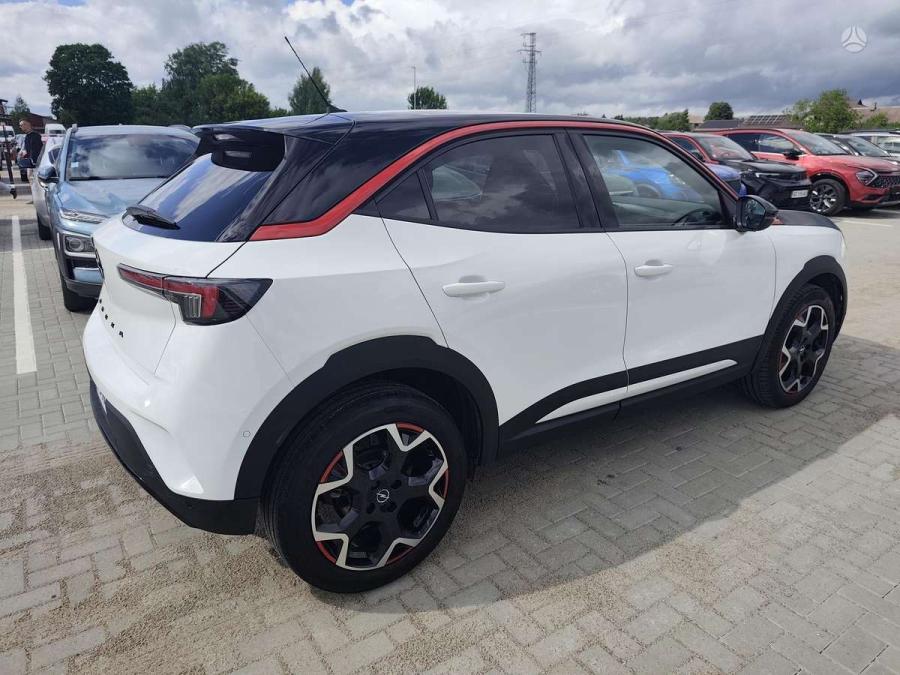 Белый Опель Mokka 2022 в Таураге, объемом двигателя 1.20 л и пробегом 130 тыс. км за 12463 €, фото 6 на AUTOMOTO.COM.LV