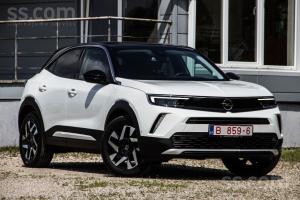 Белый Опель Mokka 2022 в Тукумс, объемом двигателя 1.40 л и пробегом 81 тыс. км за 18500 €, фото 3 на AUTOMOTO.COM.LV