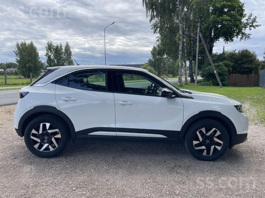 Белый Опель Mokka 2022 в Рига, объемом двигателя 1.20 л и пробегом 32 тыс. км за 20490 €, фото 13 на AUTOMOTO.COM.LV