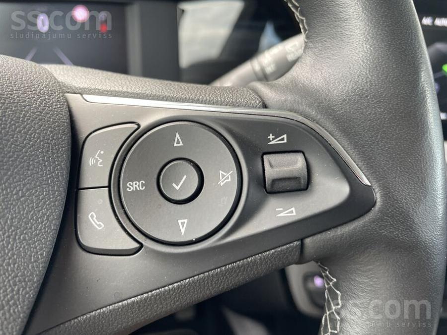 Белый Опель Mokka 2022 в Рига, объемом двигателя 1.20 л и пробегом 32 тыс. км за 20490 €, фото 65 на AUTOMOTO.COM.LV