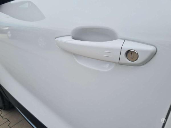 White Opel Mokka 2022 in Siauliai, with an engine capacity of 0.00 L and mileage of 82 thousand km for 18800 €, photo 11 on AUTOMOTO.COM.LV