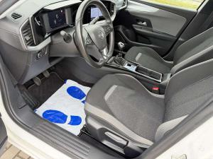 Белый Опель Mokka 2022 в Мариямполе, объемом двигателя 1.20 л и пробегом 128 тыс. км за 11979 €, фото 20 на AUTOMOTO.COM.LV