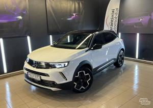 Белый Опель Mokka 2022 в Авиженяй, объемом двигателя 1.20 л и пробегом 55 тыс. км за 15500 €, фото  на AUTOMOTO.COM.LV