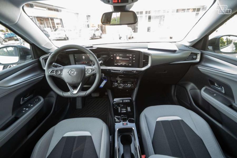 Balts Opel Mokka 2023 Kauņa, ar dzinēja tilpumu 1.20 L un nobraukumu 24 tūkst. km par 27540 €, foto 7 vietnē AUTOMOTO.COM.LV