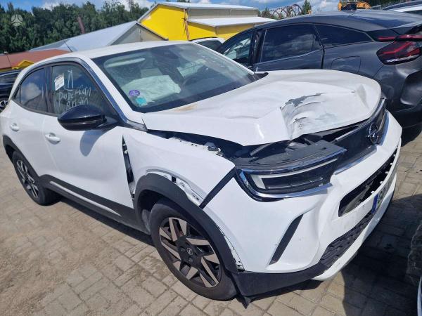 Белый Опель Mokka 2023 в Каунас, объемом двигателя 1.20 л и пробегом 65 тыс. км за 9300 €, фото 3 на AUTOMOTO.COM.LV