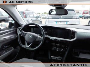 White Opel Mokka 2023 in Vilnius, with an engine capacity of 0.00 L and mileage of 42 thousand km for 15750 €, photo 4 on AUTOMOTO.COM.LV