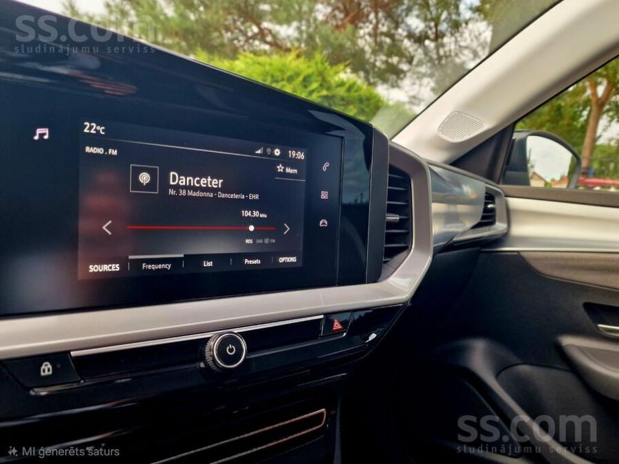 Balts Opel Mokka 2023 Rīga, ar dzinēja tilpumu 1.50 L un nobraukumu 85 tūkst. km par 13400 €, foto 12 vietnē AUTOMOTO.COM.LV