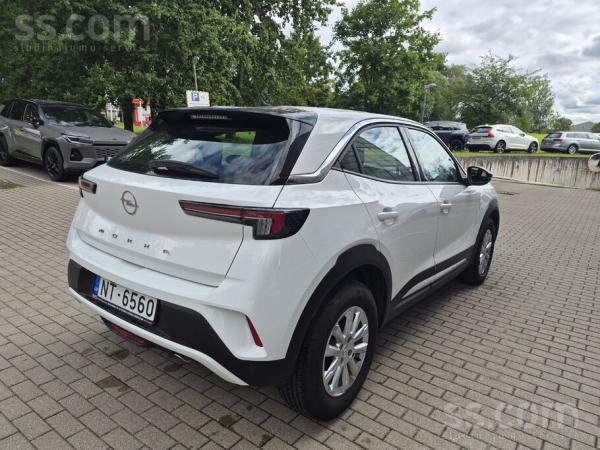 Balts Opel Mokka 2024 Rīga, ar dzinēja tilpumu 1.50 L un nobraukumu 57 tūkst. km par 15800 €, foto 3 vietnē AUTOMOTO.COM.LV