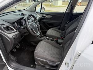 White Opel Mokka 2013 in Saldus, with an engine capacity of 1.70 L and mileage of 243 thousand km for 5590 €, photo 12 on AUTOMOTO.COM.LV