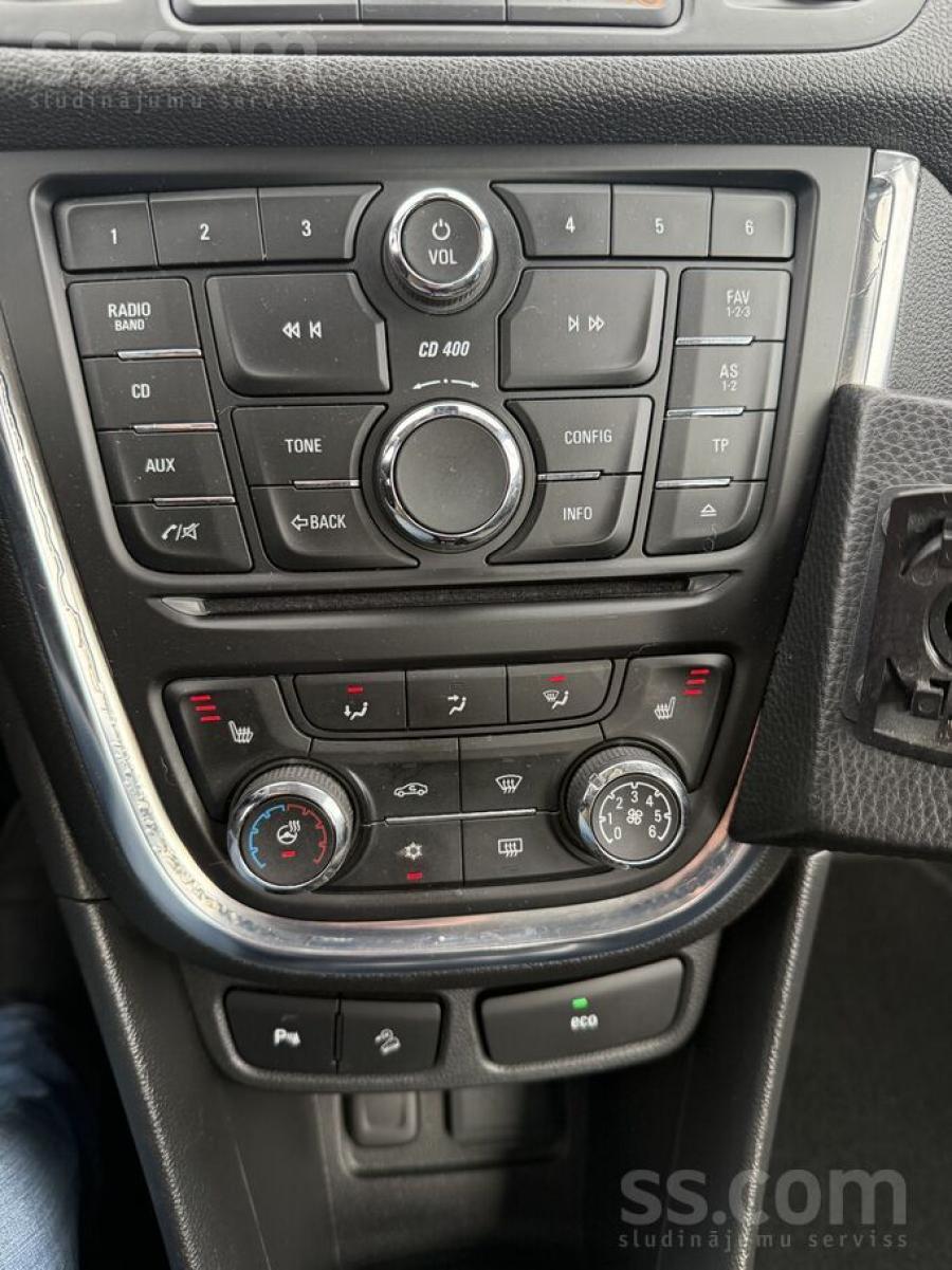 White Opel Mokka 2013 in Saldus, with an engine capacity of 1.70 L and mileage of 243 thousand km for 5590 €, photo 16 on AUTOMOTO.COM.LV