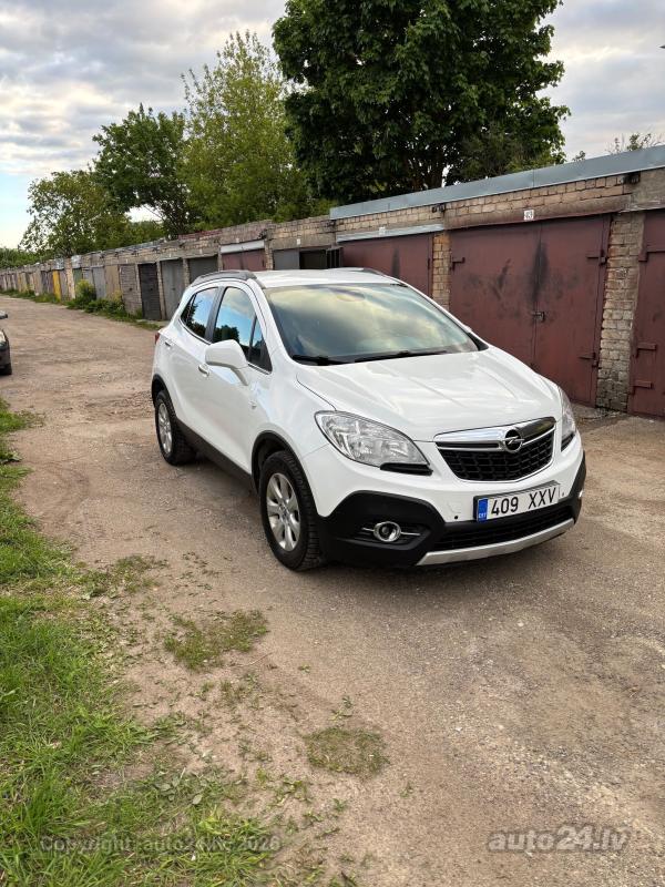White Opel Mokka 2014 in Tallinn, with an engine capacity of 1.70 L and mileage of 285 thousand km for 6450 €, photo 1 on AUTOMOTO.COM.LV