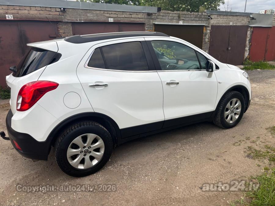 Balts Opel Mokka 2014 Tallina, ar dzinēja tilpumu 1.70 L un nobraukumu 285 tūkst. km par 6450 €, foto 3 vietnē AUTOMOTO.COM.LV