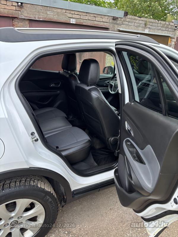 White Opel Mokka 2014 in Tallinn, with an engine capacity of 1.70 L and mileage of 285 thousand km for 6450 €, photo 6 on AUTOMOTO.COM.LV