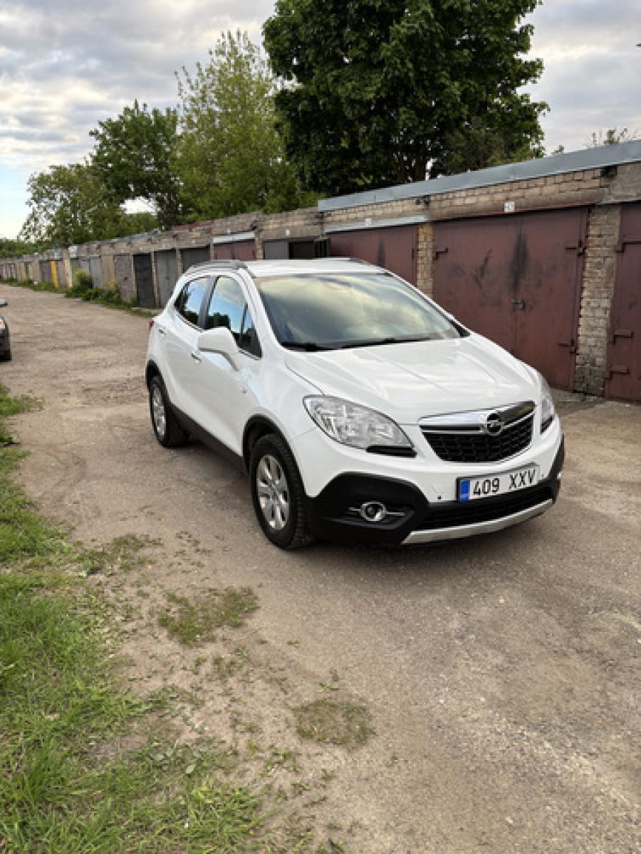 Белый Опель Mokka 2014 в Таллин, объемом двигателя 0.00 л и пробегом 285 тыс. км за 6450 €, фото 1 на AUTOMOTO.COM.LV