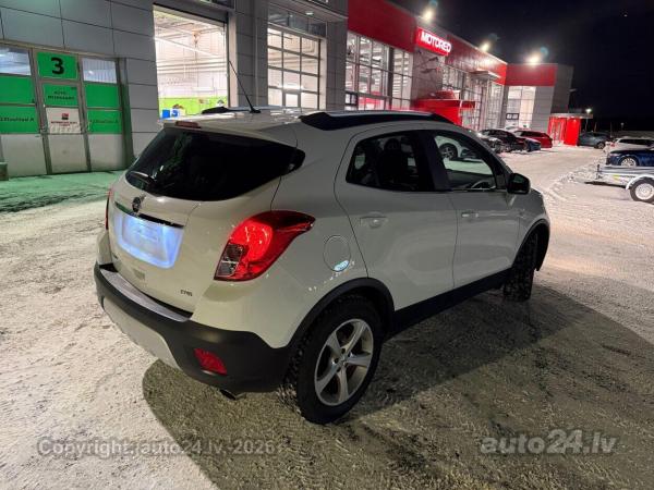 Balts Opel Mokka 2016 Tallina, ar dzinēja tilpumu 1.60 L un nobraukumu 151 tūkst. km par 8999 €, foto 4 vietnē AUTOMOTO.COM.LV
