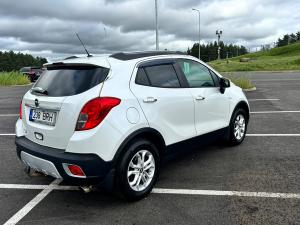 Balts Opel Mokka 2016 Narva, ar dzinēja tilpumu 1.60 L un nobraukumu 119 tūkst. km par 5499 €, foto 5 vietnē AUTOMOTO.COM.LV