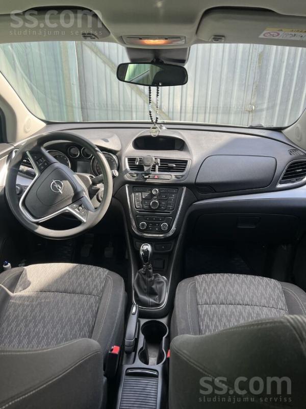 Balts Opel Mokka 2016 Rīga, ar dzinēja tilpumu 1.60 L un nobraukumu 245 tūkst. km par 5500 €, foto 4 vietnē AUTOMOTO.COM.LV