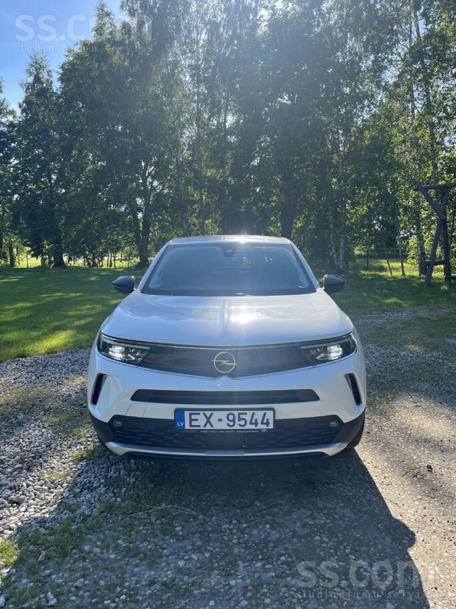 Белый Опель Mokka 2021 в Рига, объемом двигателя 1.60 л и пробегом 61 тыс. км за 16500 €, фото 4 на AUTOMOTO.COM.LV